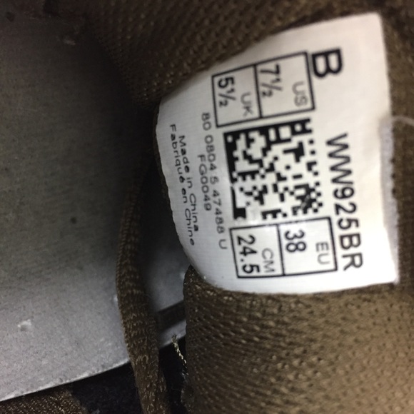 New Balance | Shoes | New Balance 925 Womens 75 Brown Suede Sneaker ...